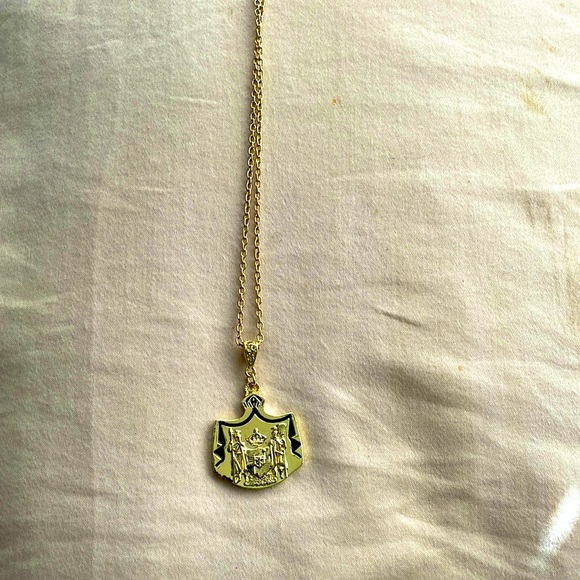 Jewelry | Beautiful Gold Tone Hawaiian Shield Necklace | Poshmark